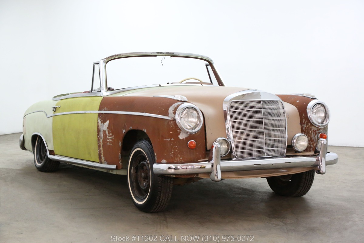1960 Mercedes-Benz 220SE Cabriolet | Beverly Hills Car Club