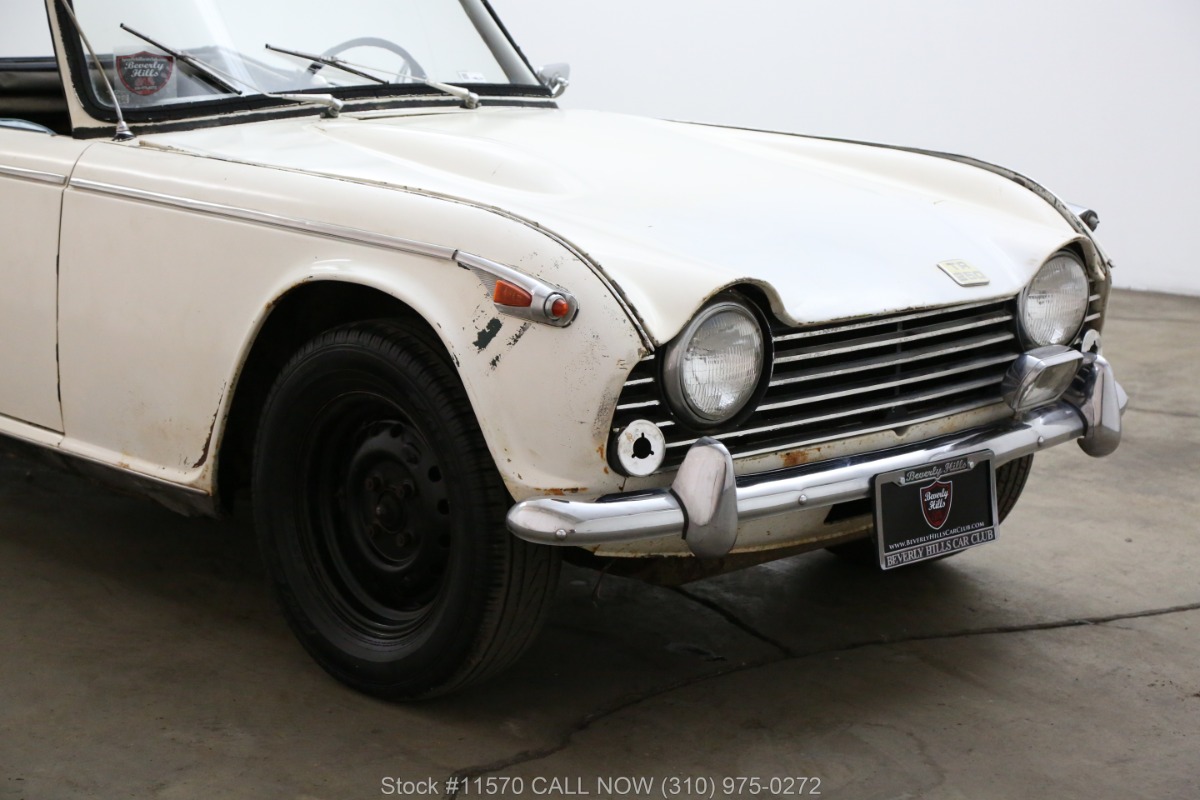 1968 Triumph TR250 | Beverly Hills Car Club