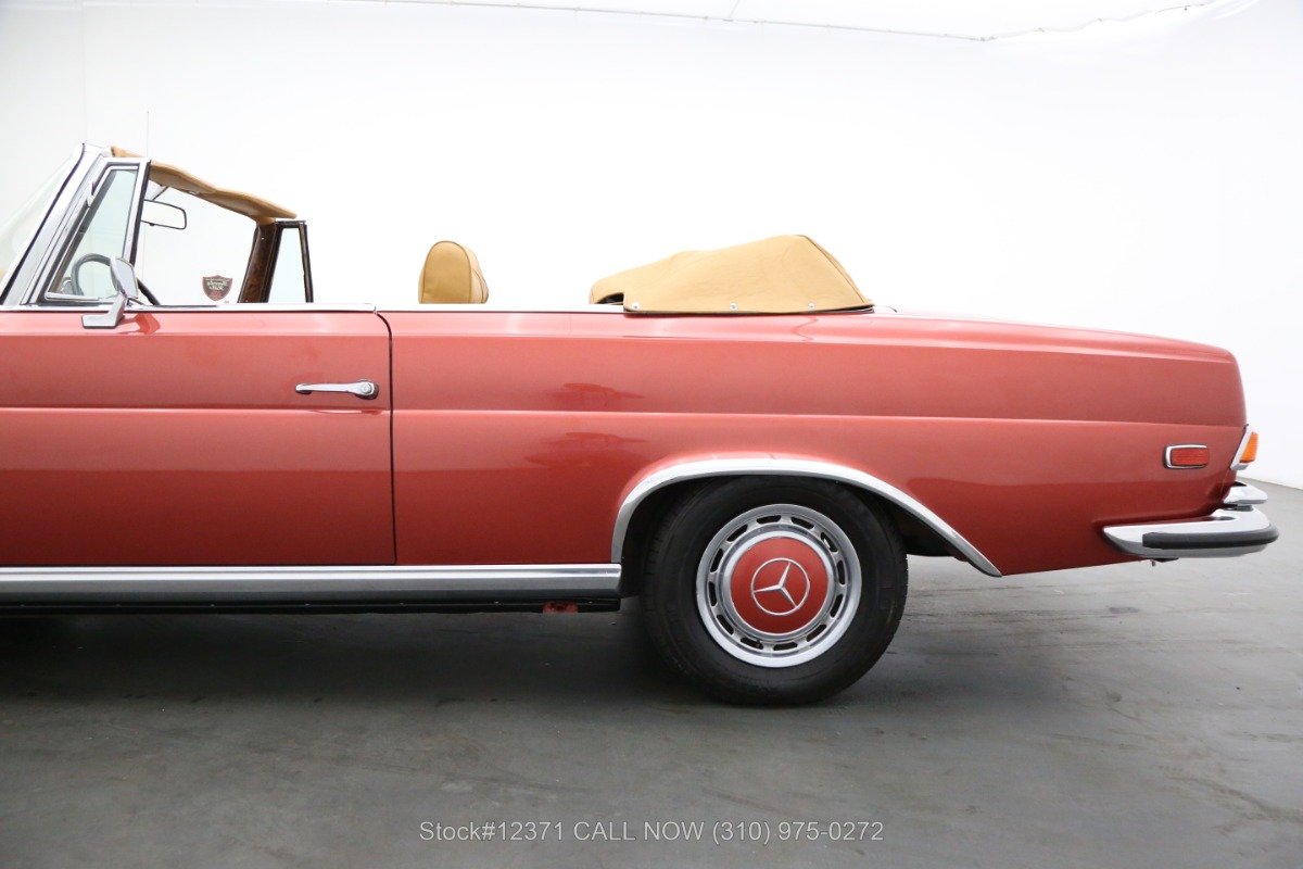 1962 Mercedes-Benz 220SE Cabriolet | Beverly Hills Car Club