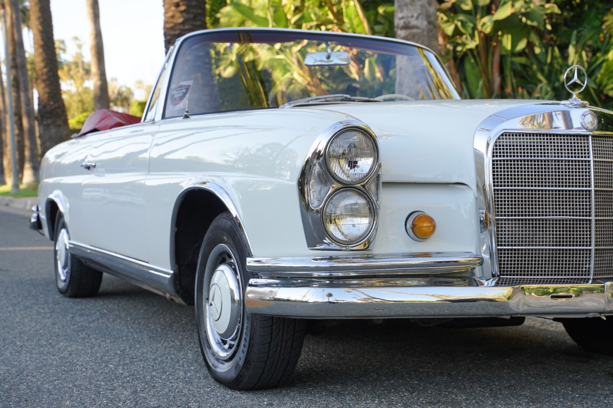 1965 Mercedes-Benz 220SEB Cabriolet | Beverly Hills Car Club