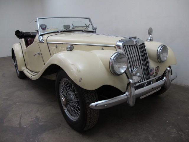 1955 MG TF Roadster | Beverly Hills Car Club