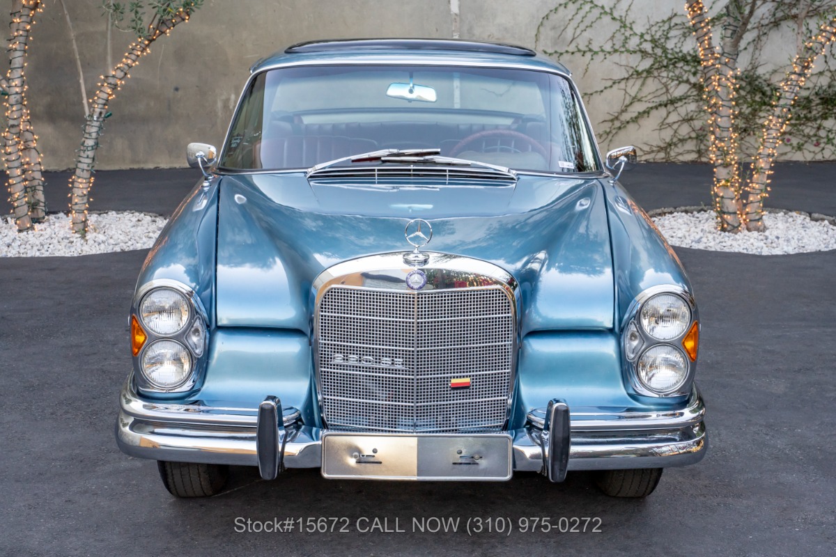 1963 Mercedes-Benz 220SEb Coupe | Beverly Hills Car Club