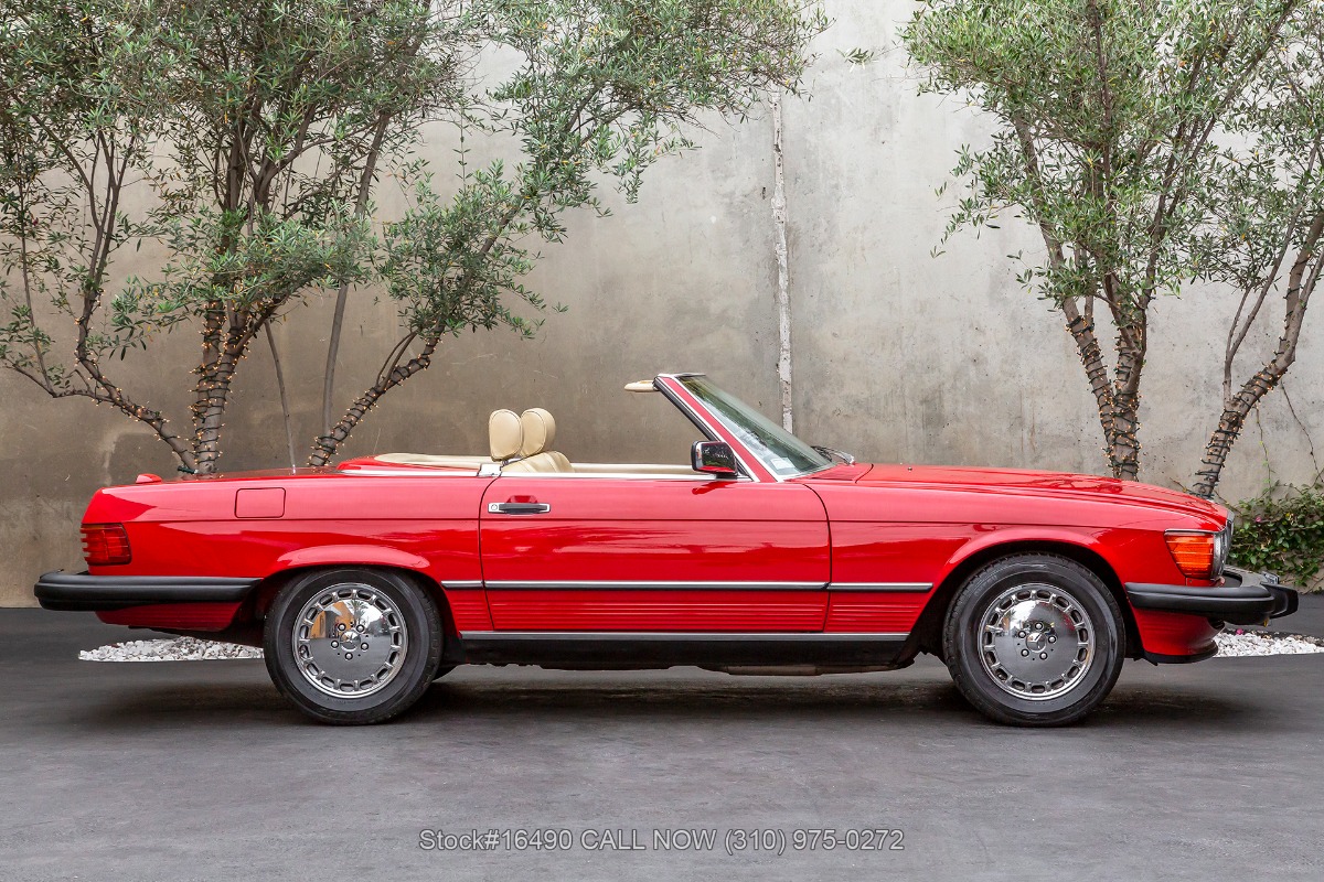 1989 Mercedes-Benz 560SL | Beverly Hills Car Club