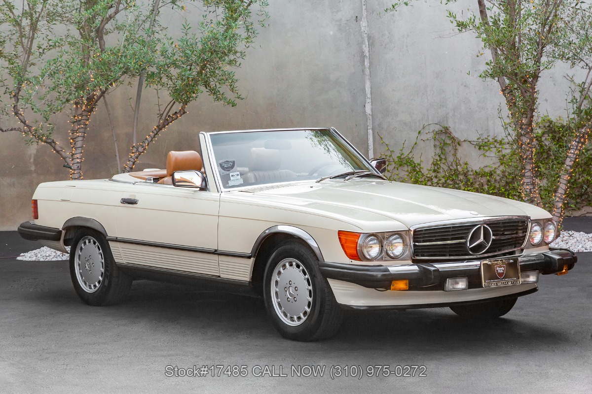 1986 Mercedes-Benz 560SL | Beverly Hills Car Club