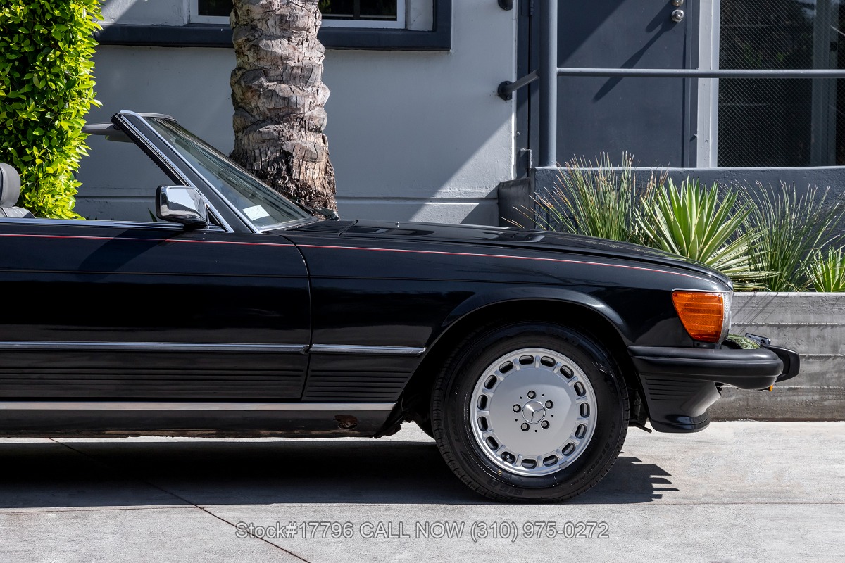 1986 Mercedes-Benz 560SL | Beverly Hills Car Club