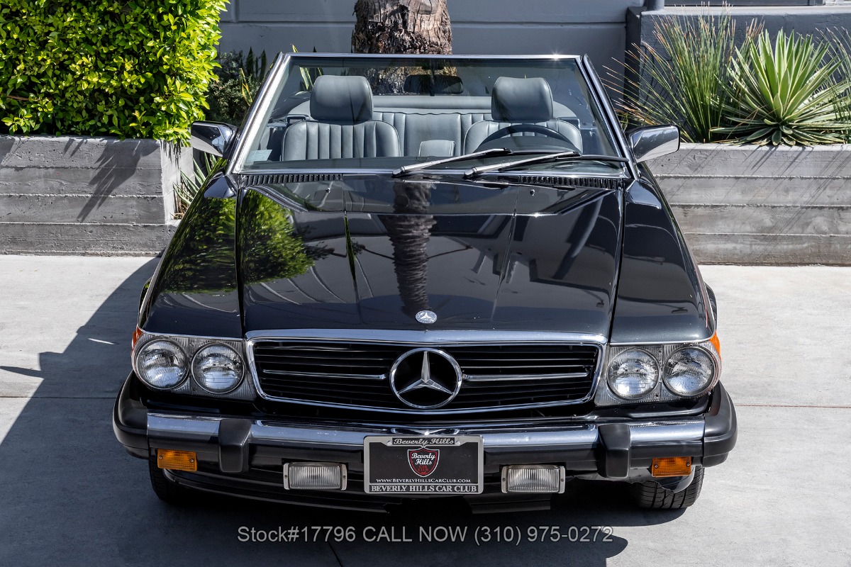 1986 Mercedes-Benz 560SL | Beverly Hills Car Club