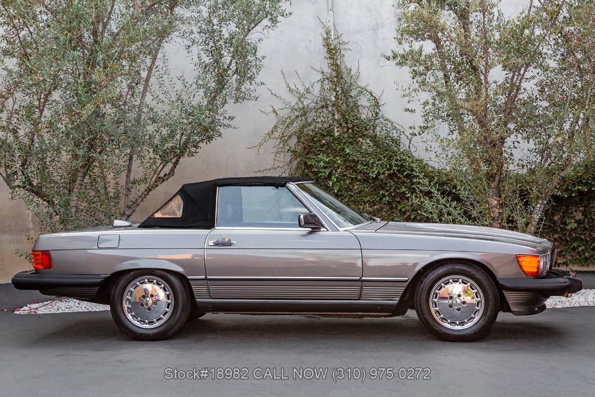 1986 Mercedes-Benz 560SL | Beverly Hills Car Club