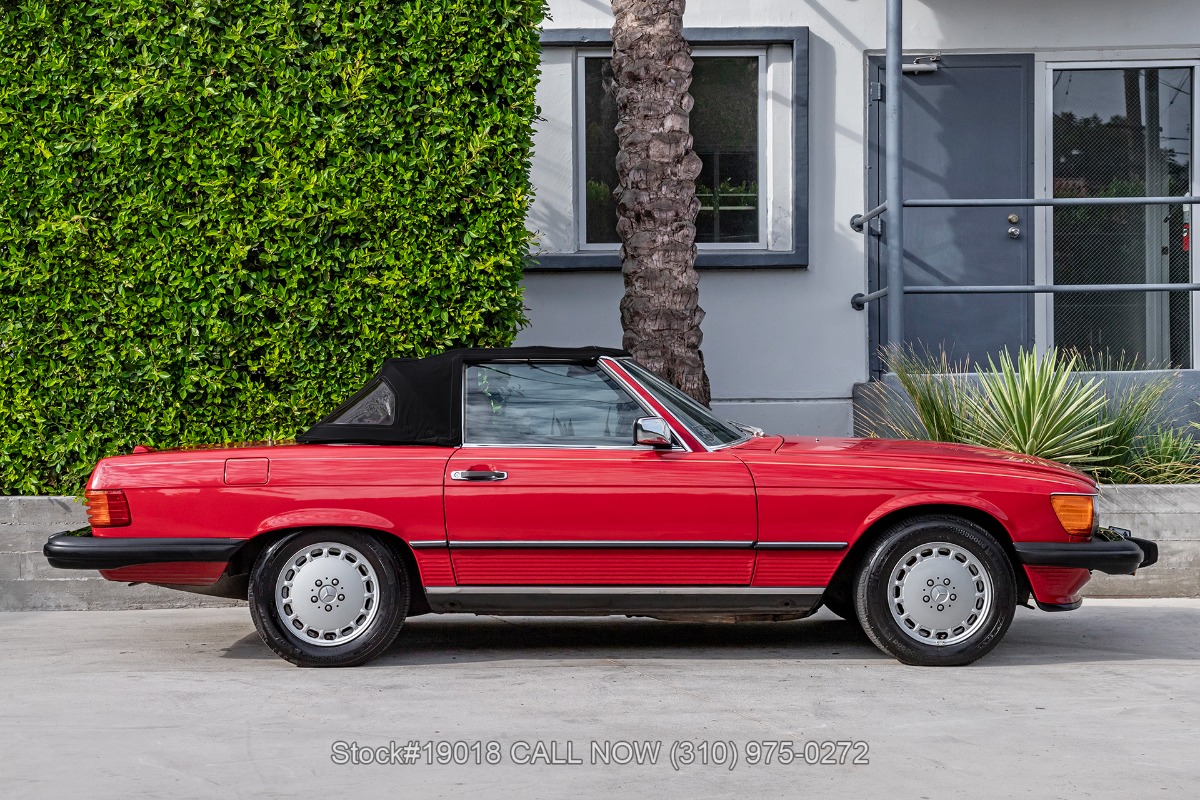 1988 Mercedes-Benz 560SL | Beverly Hills Car Club