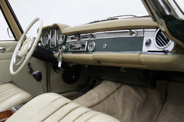1965 Mercedes-Benz 230SL | Beverly Hills Car Club