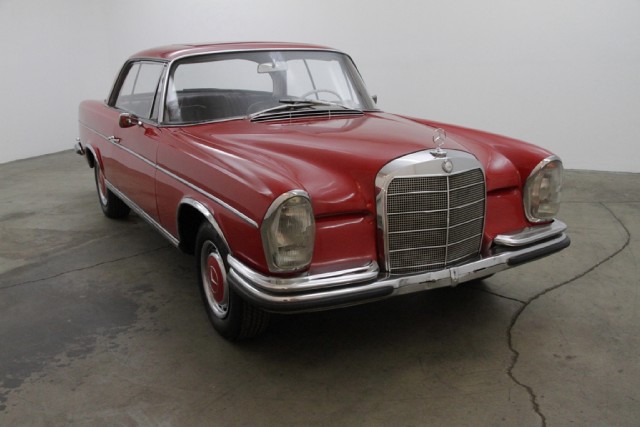 1964 Mercedes-Benz 220SE Coupe | Beverly Hills Car Club