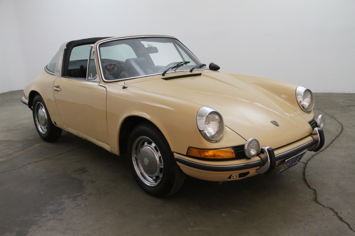 1969 Porsche 911E Targa | Beverly Hills Car Club