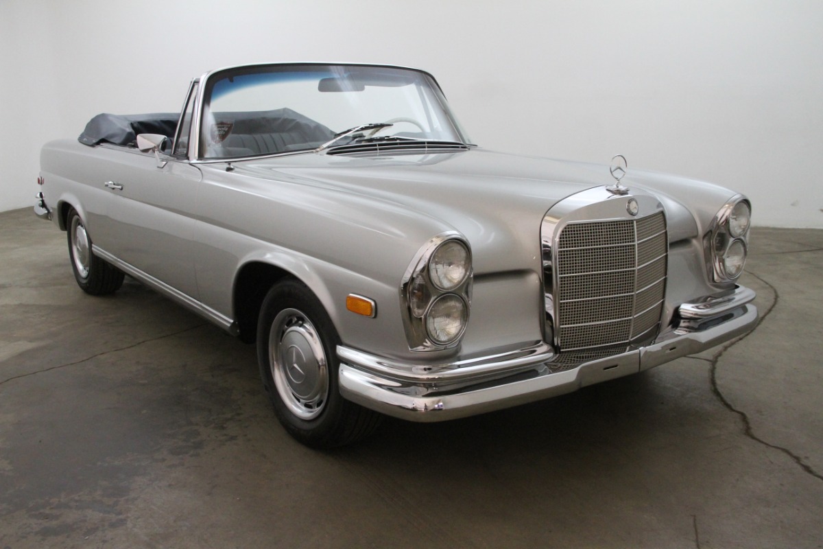 1968 Mercedes-Benz 280SE Cabriolet | Beverly Hills Car Club
