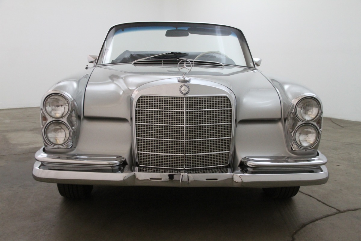 1968 Mercedes-Benz 280SE Cabriolet | Beverly Hills Car Club