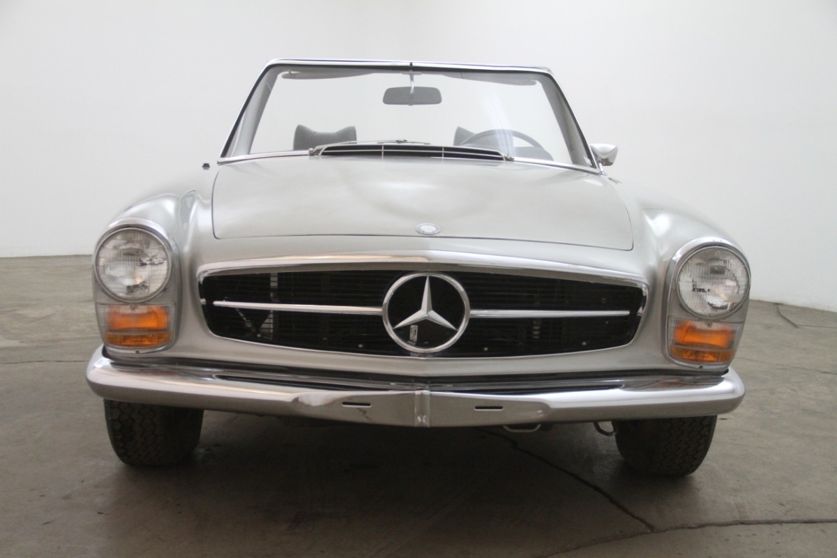 1970 Mercedes-Benz 280SL | Beverly Hills Car Club