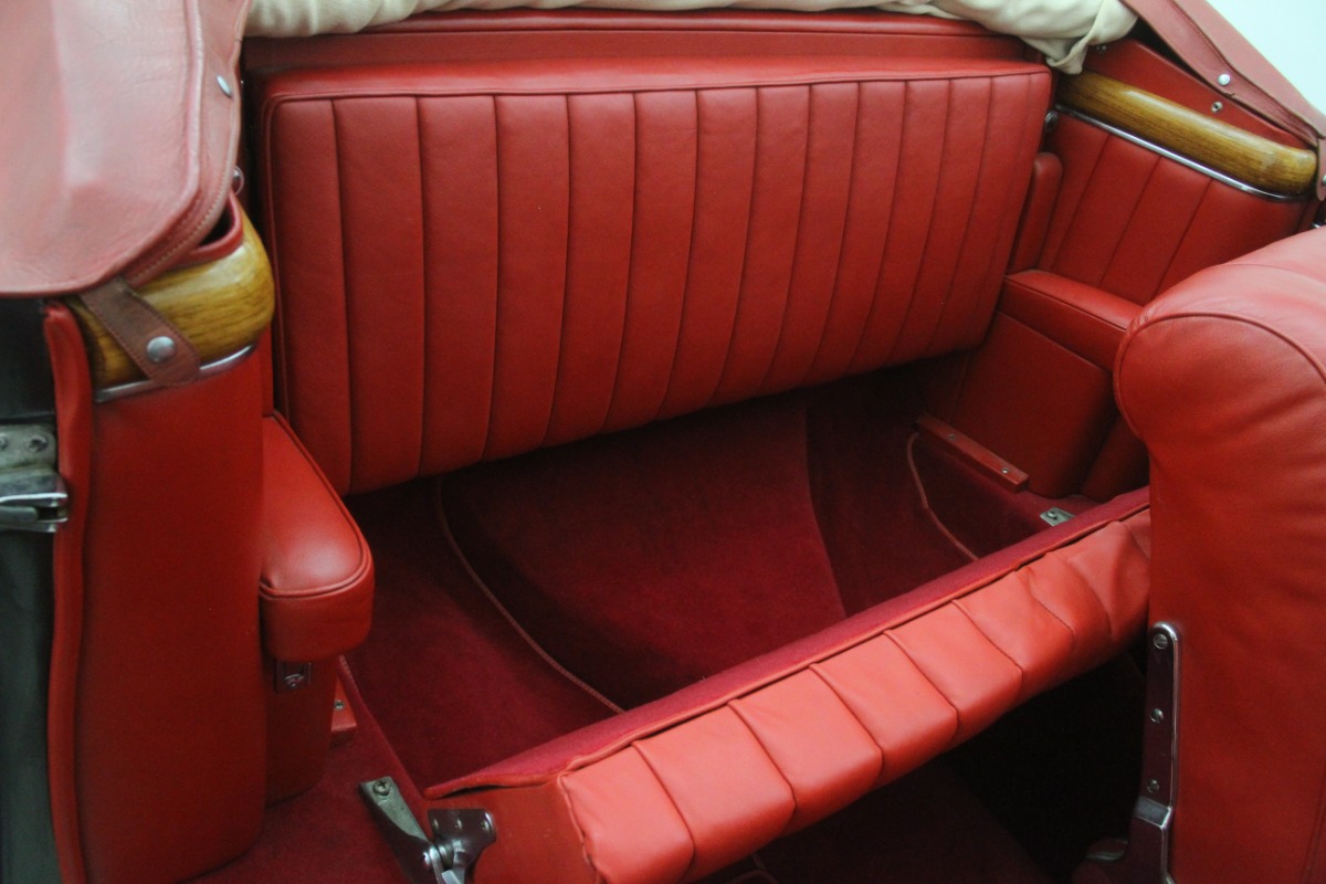 1959 Mercedes-Benz 220S Cabriolet | Beverly Hills Car Club