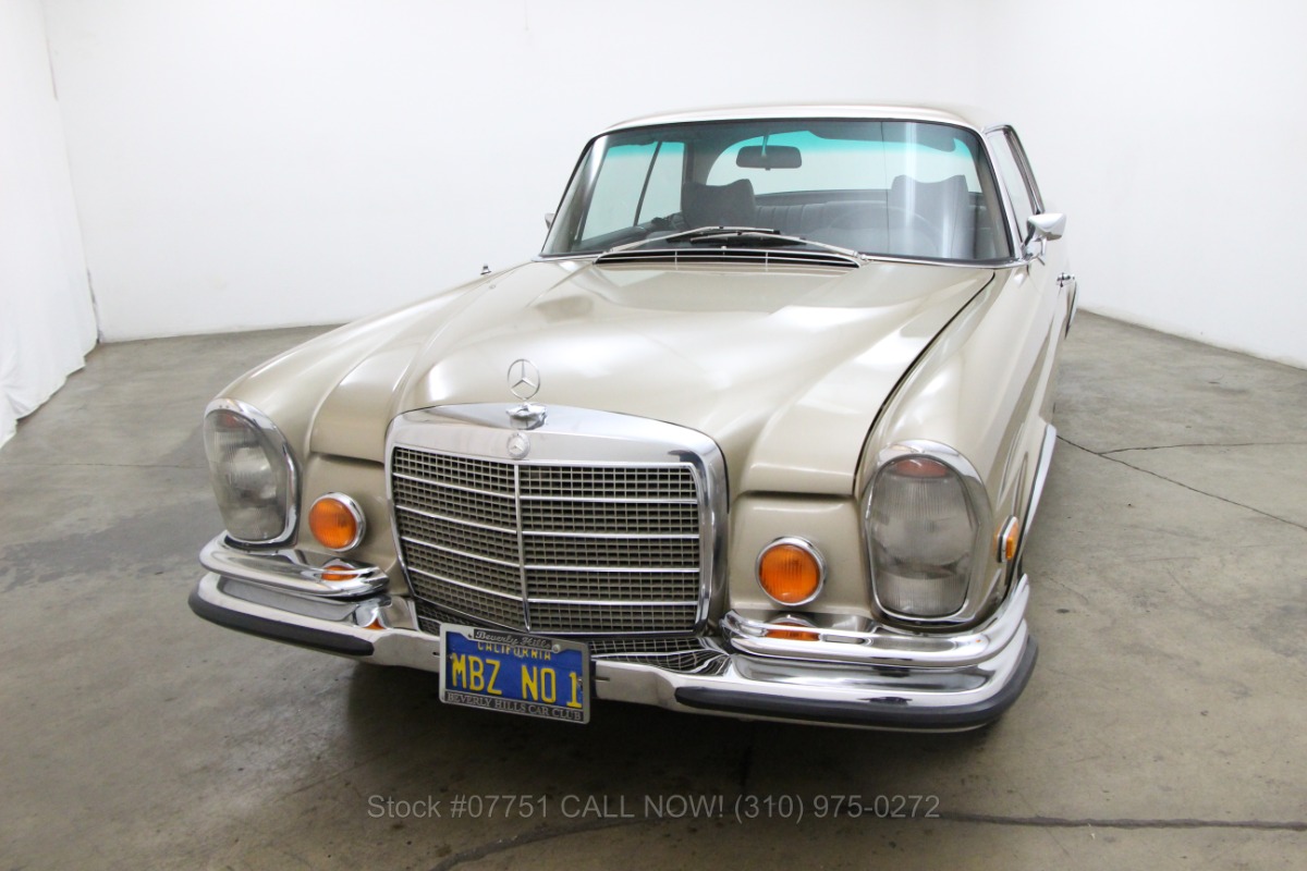 1970 Mercedes-Benz 280SE Sunroof Coupe | Beverly Hills Car Club