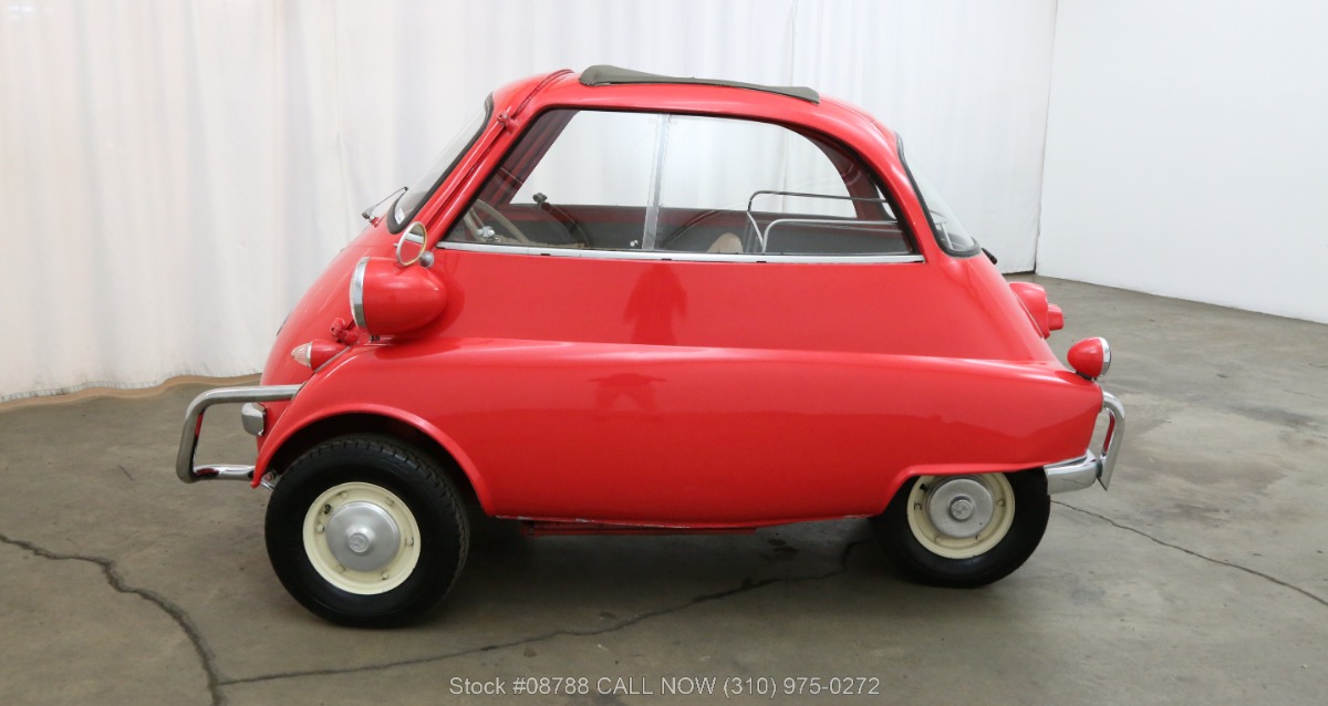 1957 BMW Isetta 300 | Beverly Hills Car Club